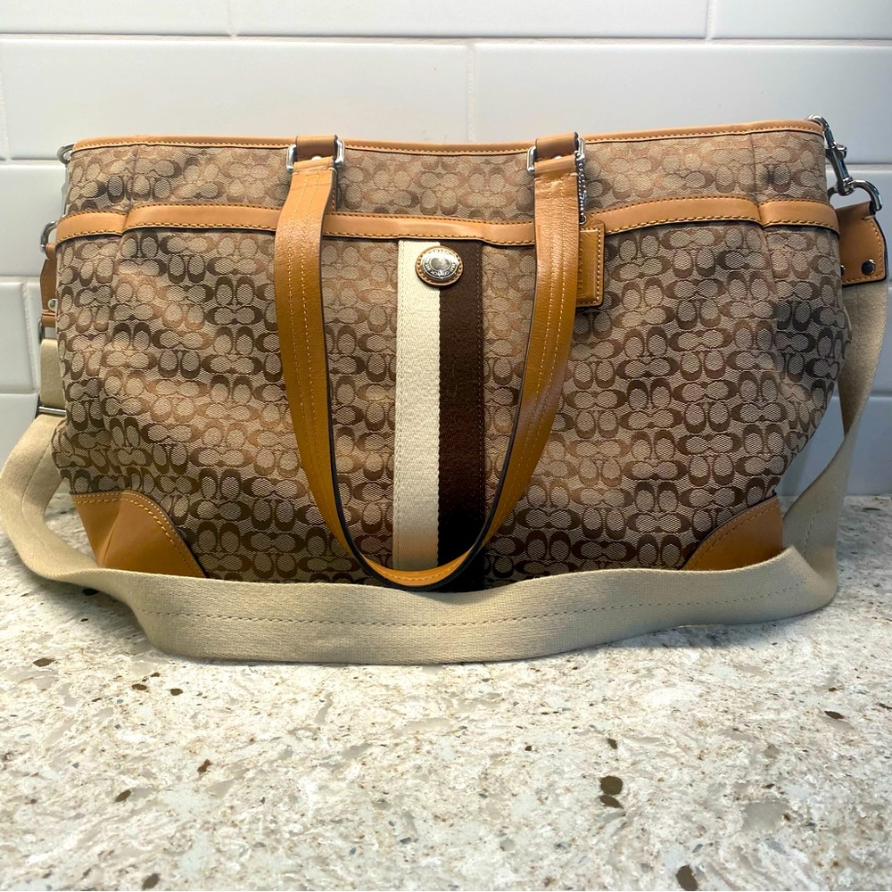 Coach Signature Voyager F13813 - Gem